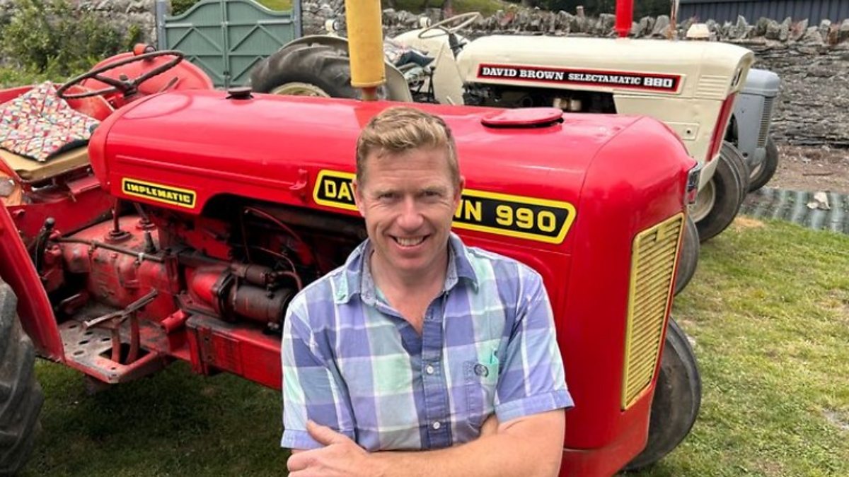 BBC Radio Cymru - Aled Hughes, Trystan tractors a tractors Trystan!