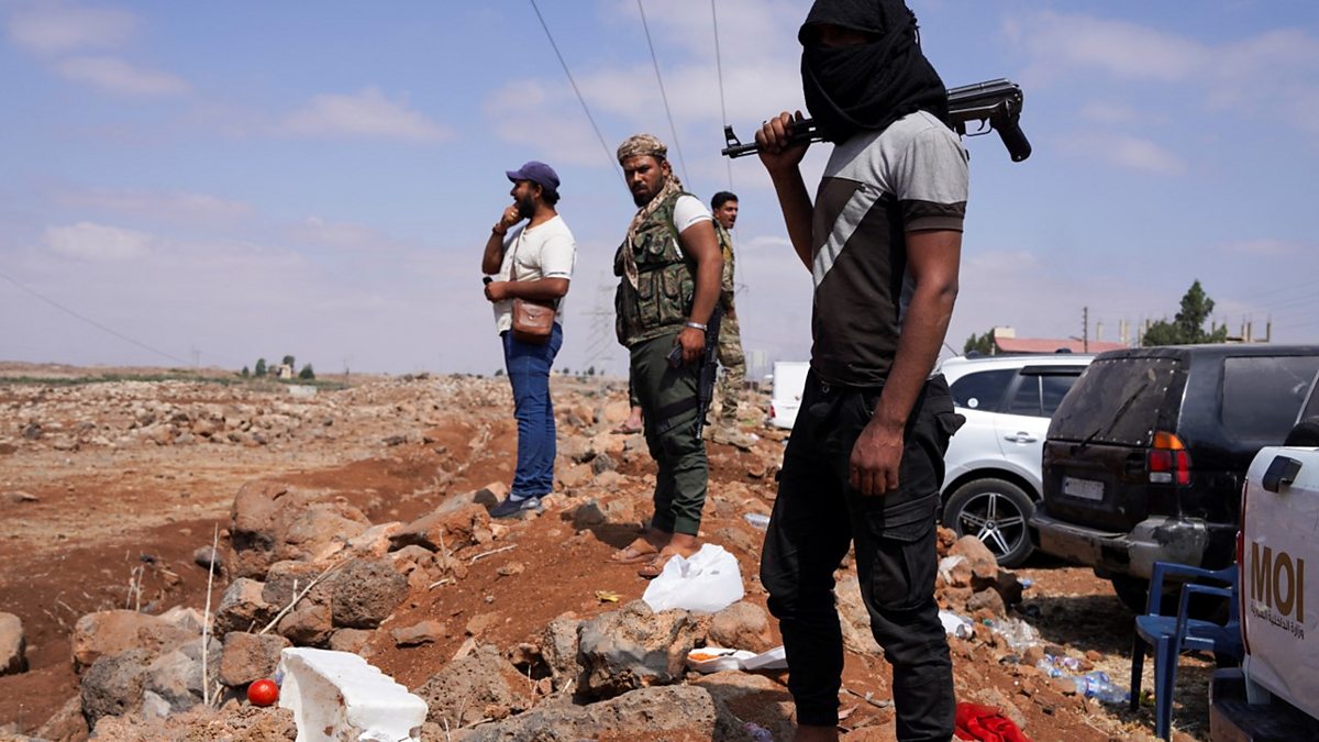 BBC News - Syria Fighting Stops After Ceasefire Call