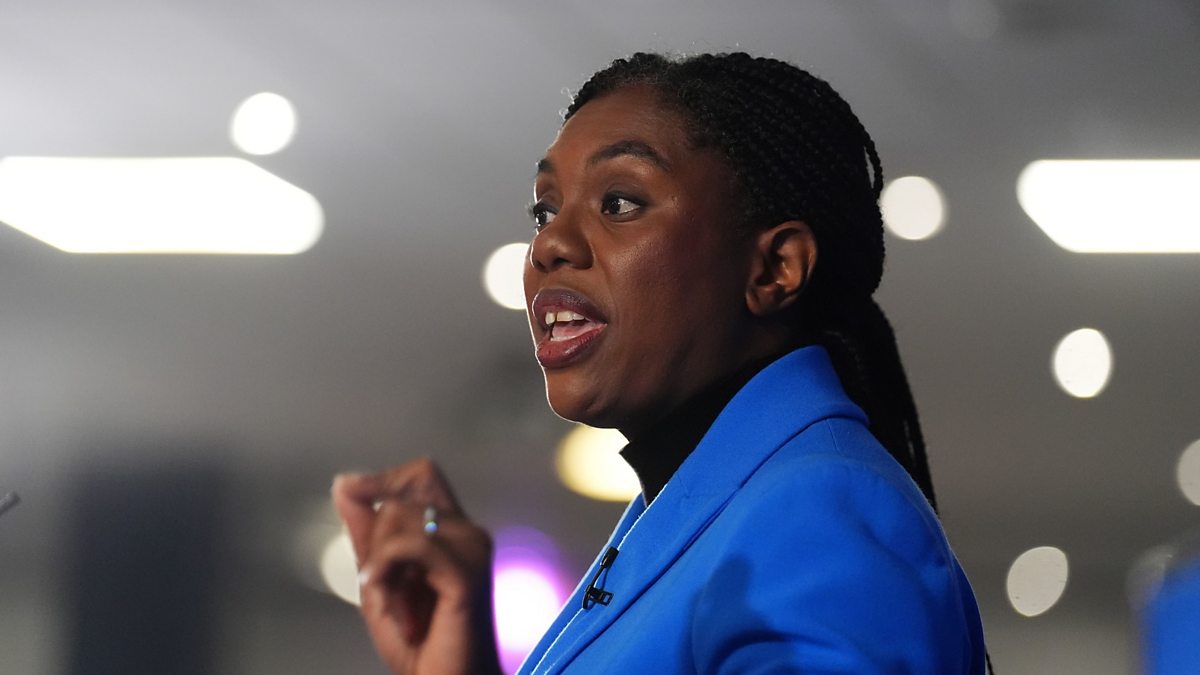 BBC News - Cleverly Returns to Tory Front Bench