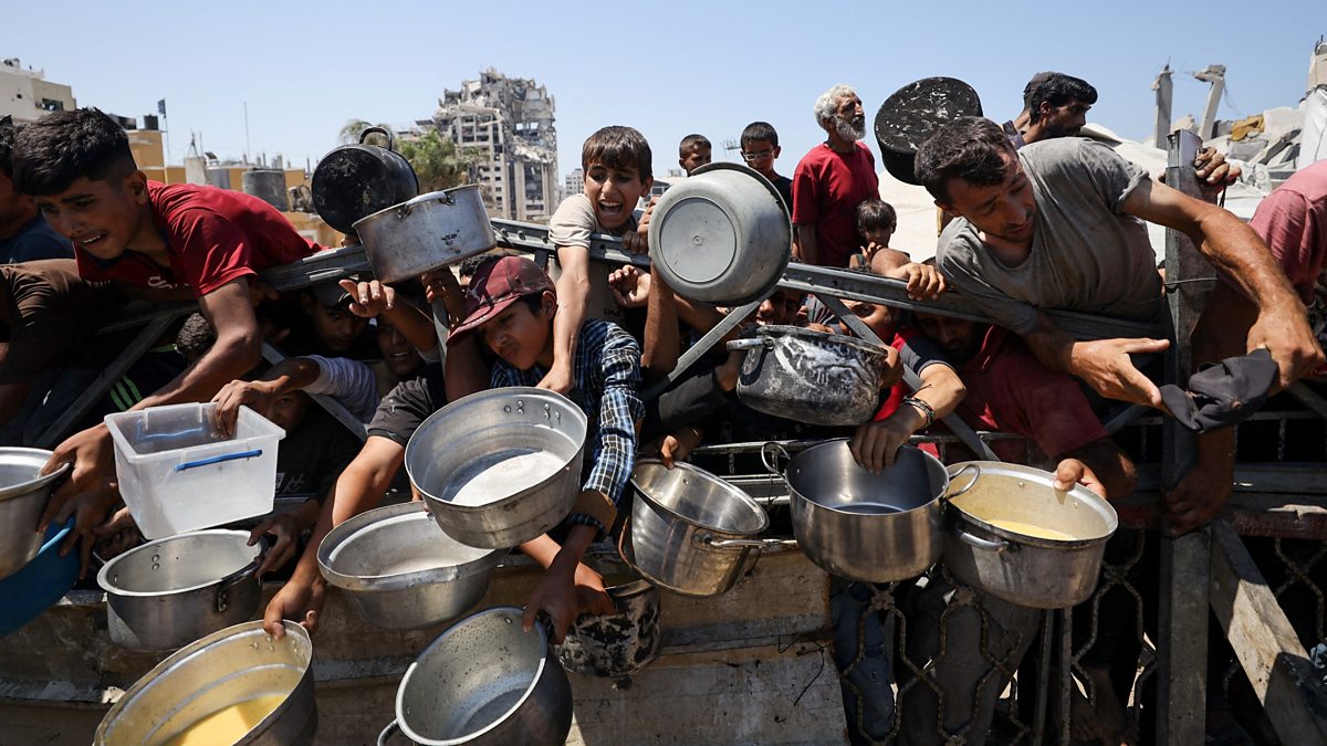 BBC News - Warnings Of Starvation In Gaza Intensify