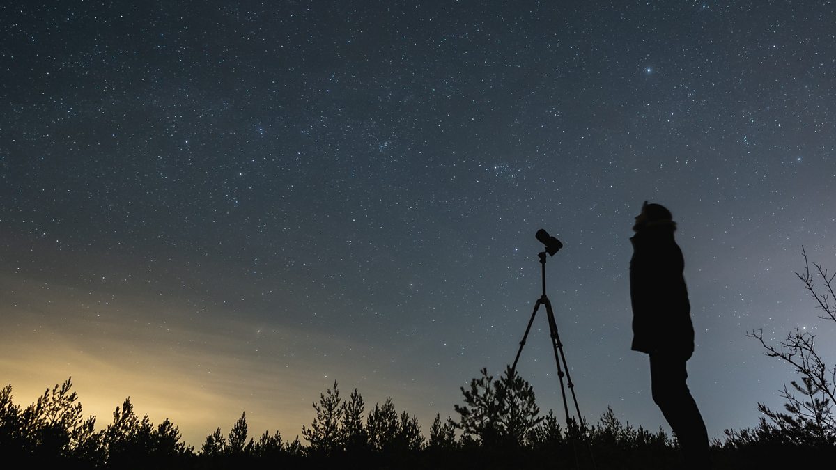 BBC News - US Congress Holds Hearing On UFO Sighting Claims