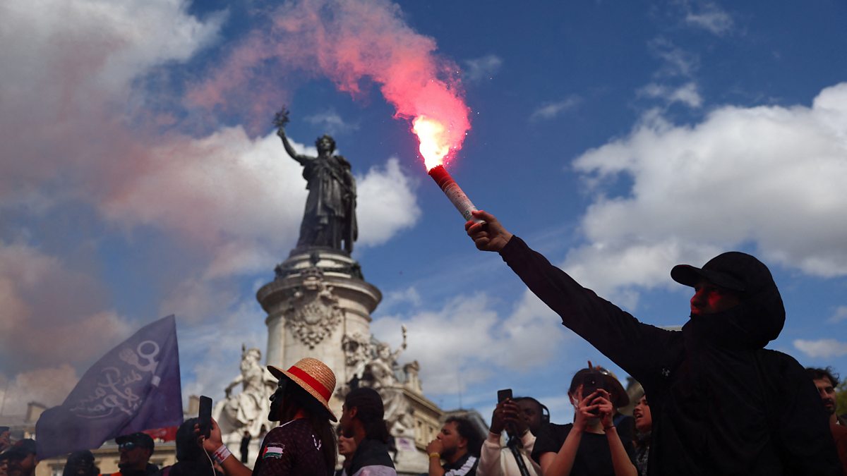 BBC World Service - Unspun World with John Simpson, Protests hit France ...