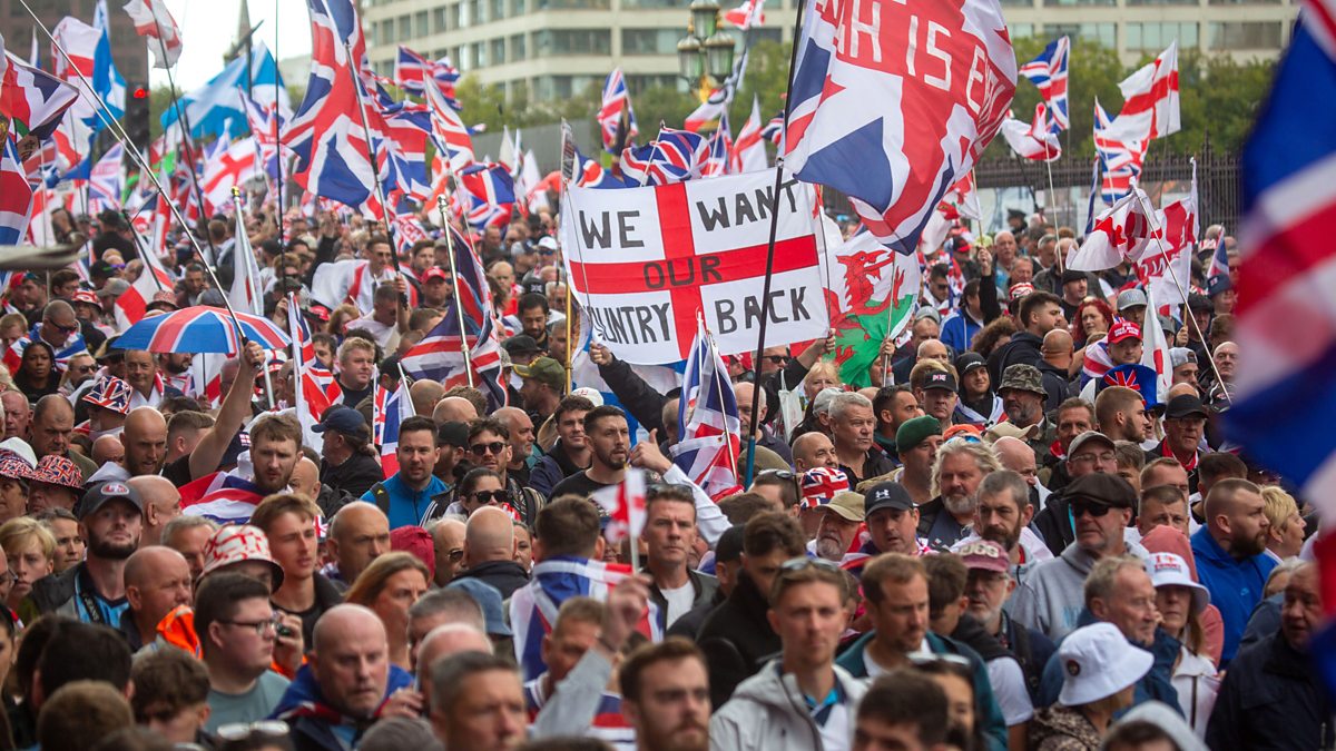 BBC News - Up To 150,000 Attended The 'Unite The Kingdom' Rally