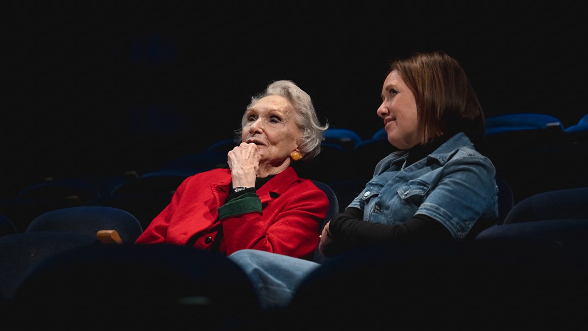 Cyfrinachaur Llyfrgell - Cyfres 2: Siân Phillips - BBC iPlayer