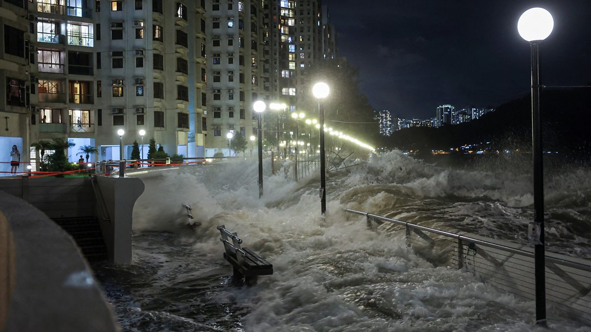 BBC News - Super Typhoon Ragasa Hits China