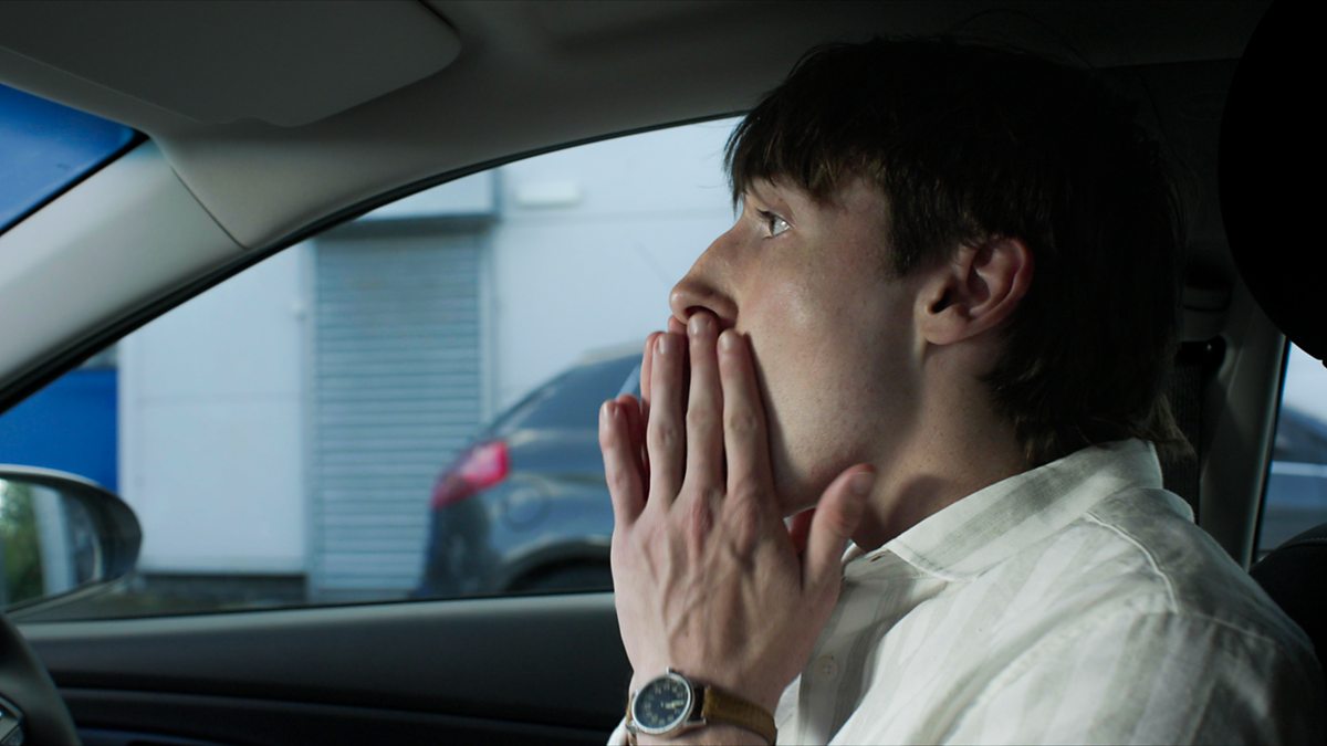 Y Coridor - Cyfres 2: Pennod 2 - BBC iPlayer