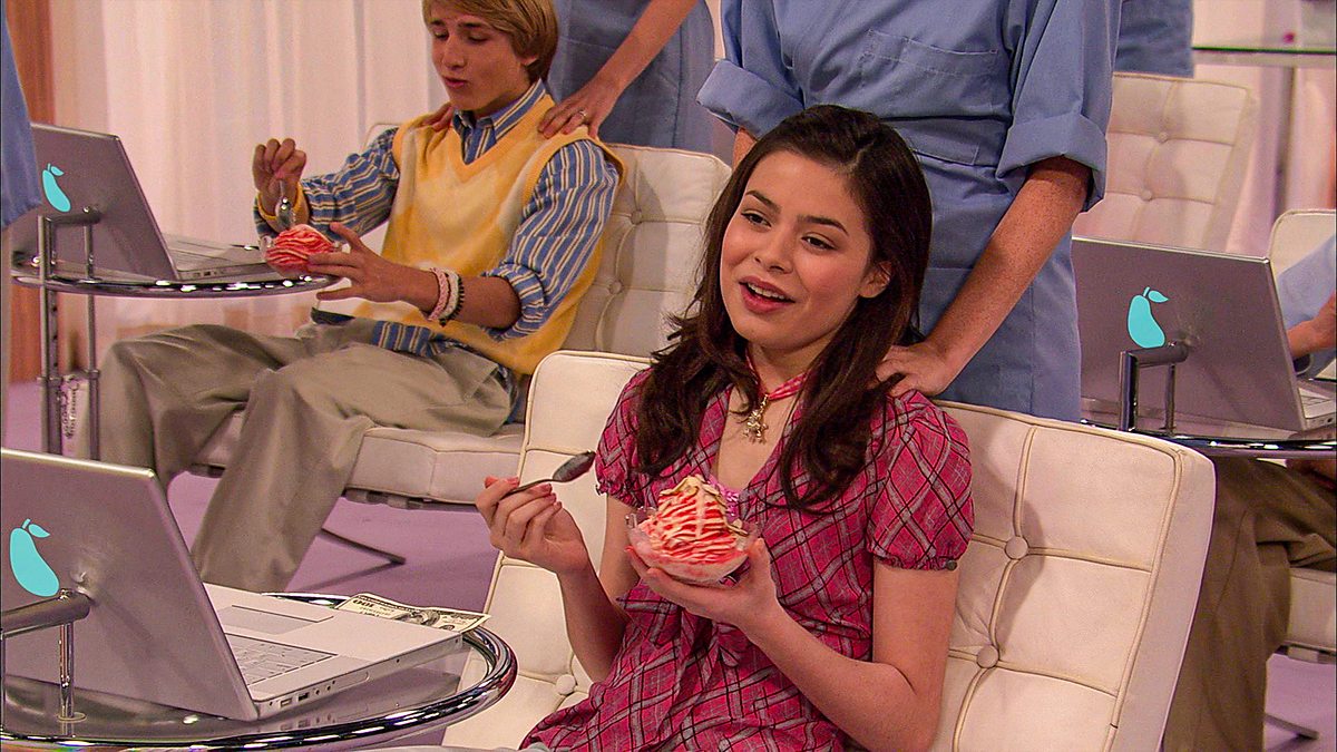 iCarly - Series 1: iMight Switch Schools - BBC iPlayer