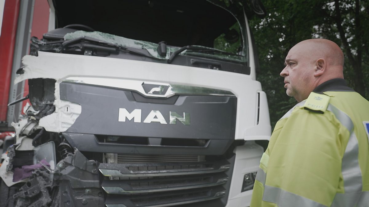 The Crash Detectives - Series 5: 5. Silent Witness - BBC iPlayer