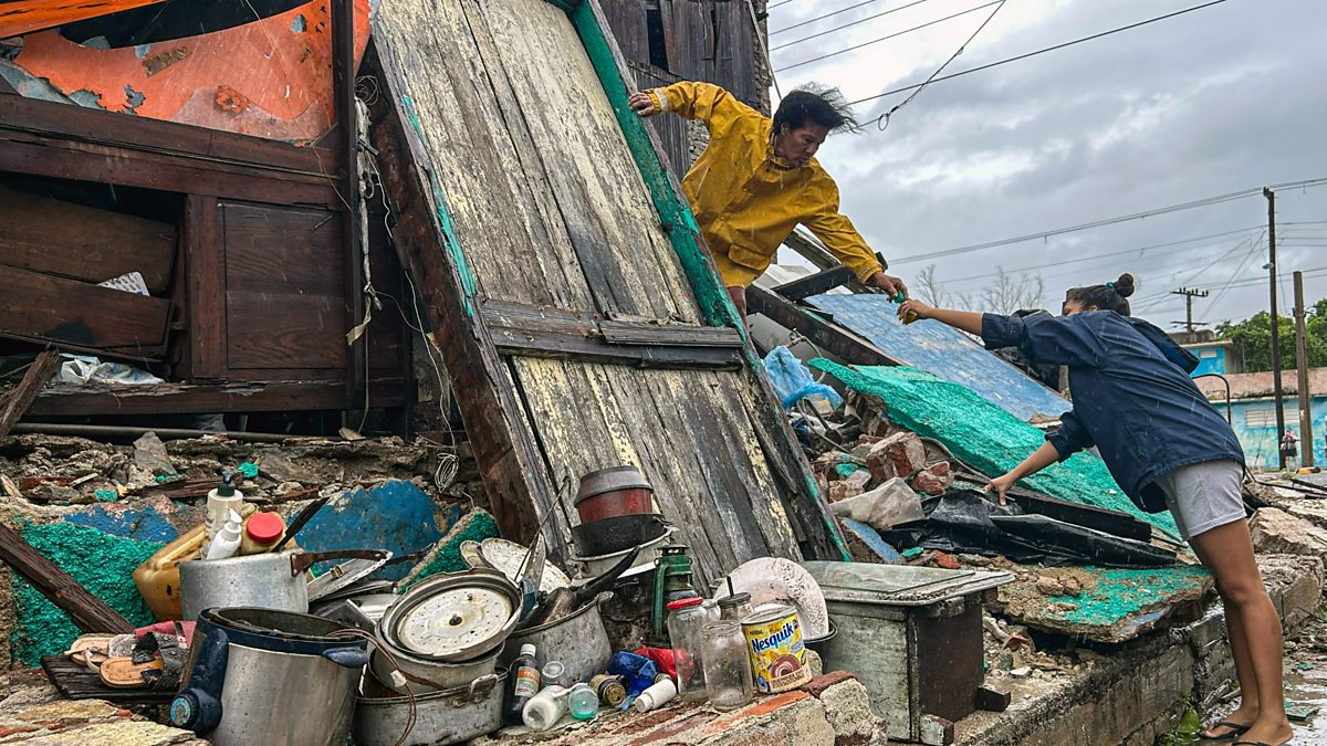 BBC News - Jamaica Reels from Strongest Hurricane in its History