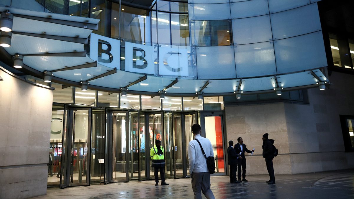 BBC News - Culture Secretary in Warning to MPs