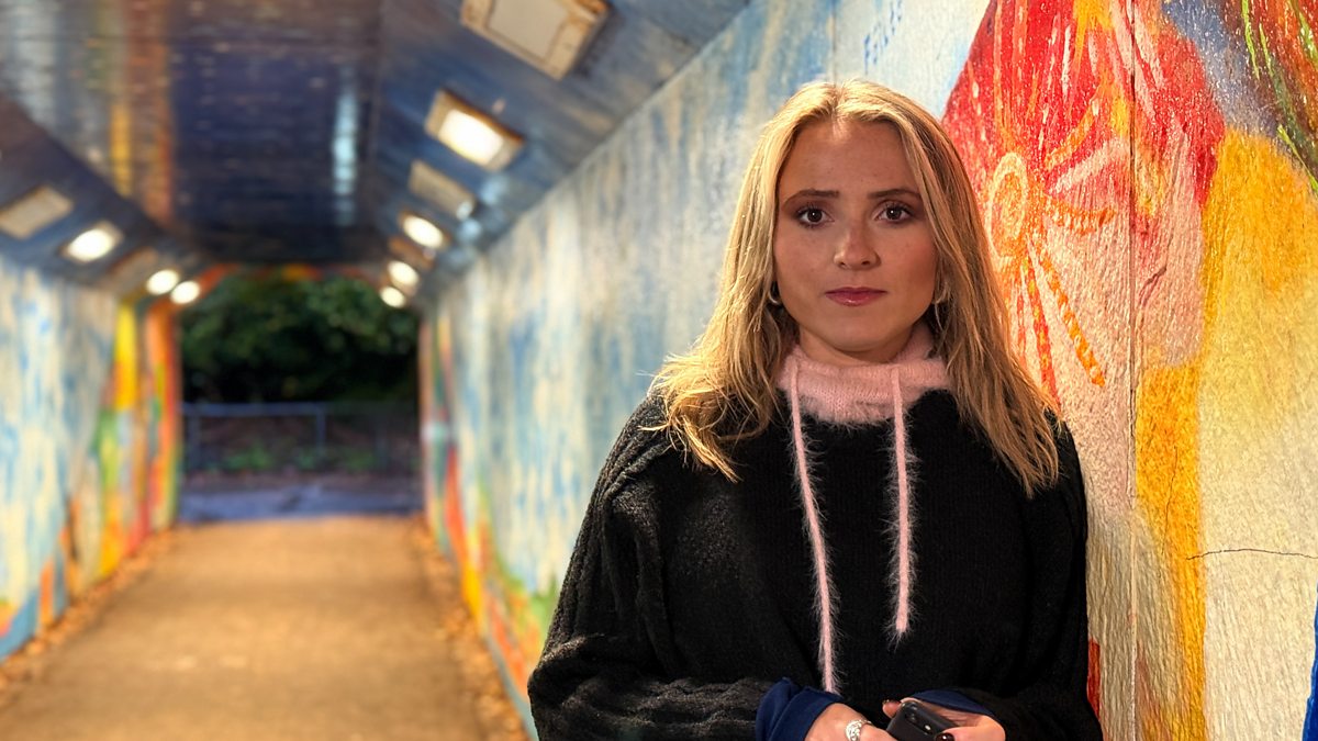 Y Byd ar Bedwar - Cyfres 2025/26: Arian parod, arian brwnt - BBC iPlayer