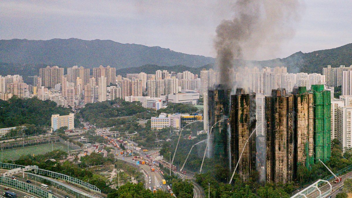 BBC News - Hong Kong Tower Block Fire Death Toll Rises to 128