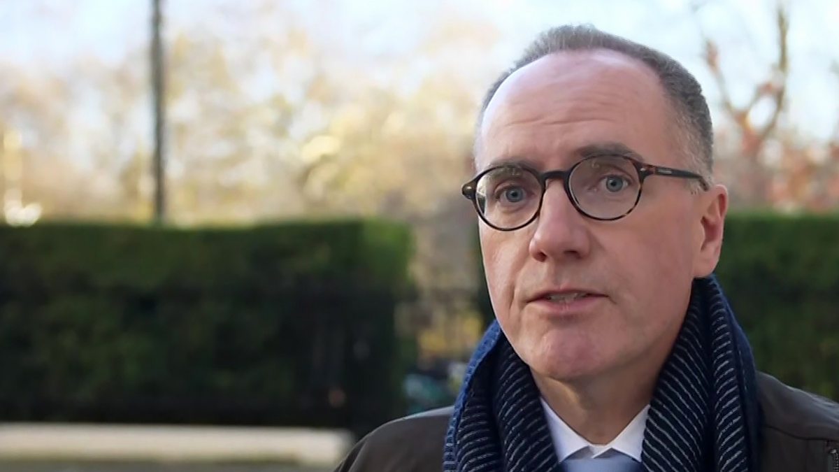 BBC News - Head of OBR Resigns Over Budget Publishing Error