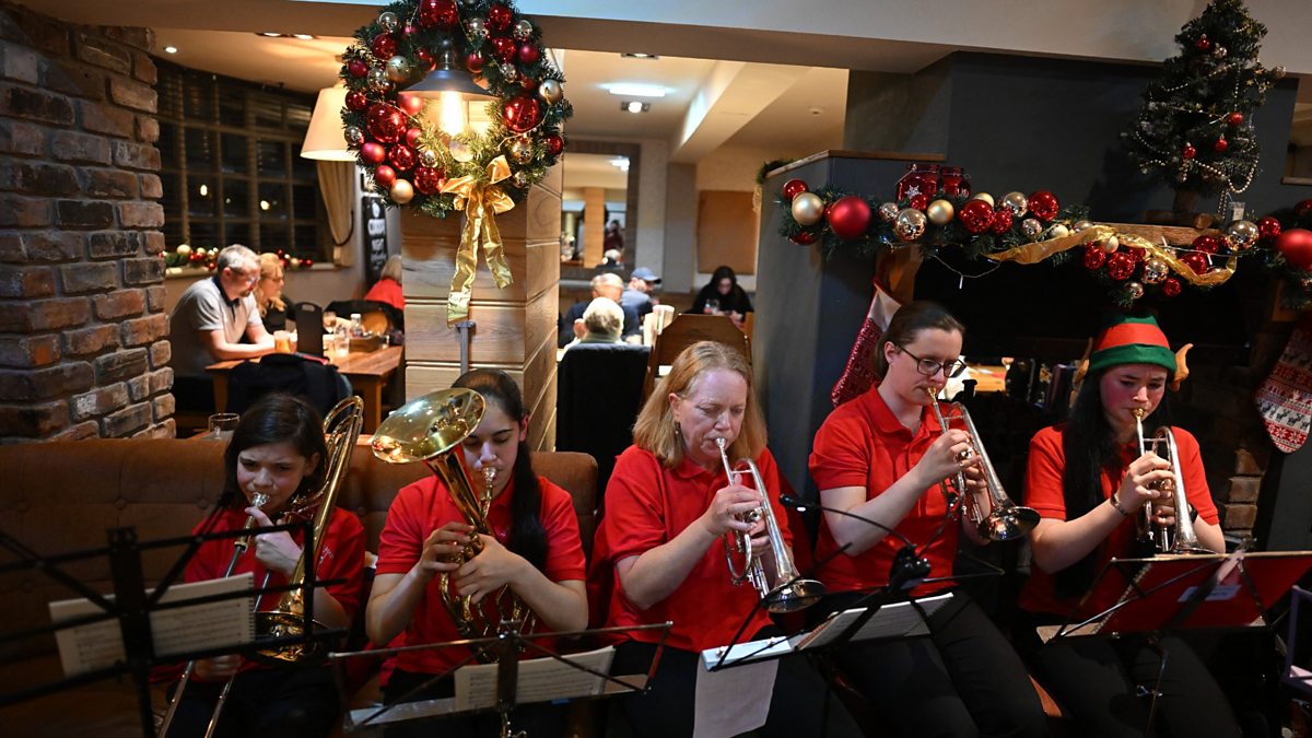 BBC News - The Revival of Sheffield's Traditional Christmas Carols