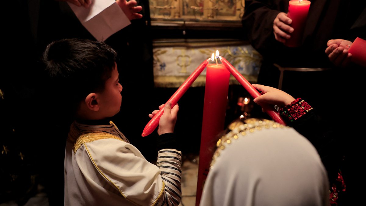 BBC News - Bethlehem Lights Christmas Tree for First Time Since Gaza War