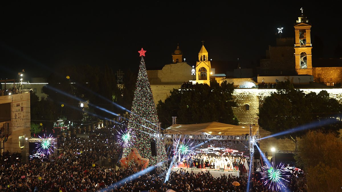 BBC News - Bethlehem Christmas Tree Lit for First Time Since Gaza War