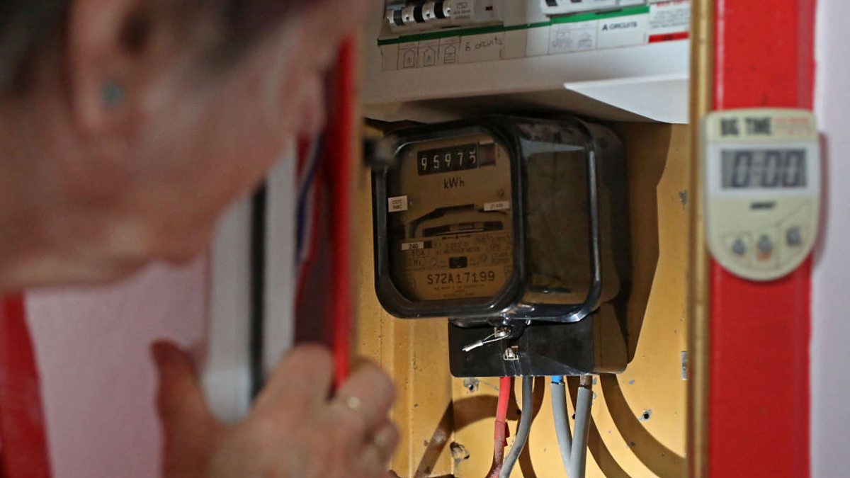 BBC News - Plea for Households to Read Energy Meter as Prices Rise