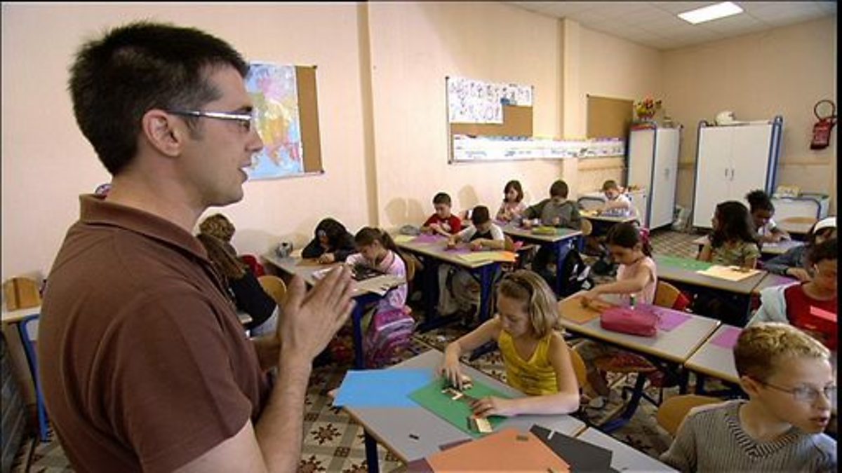 Going to Primary school in France - BBC Teach