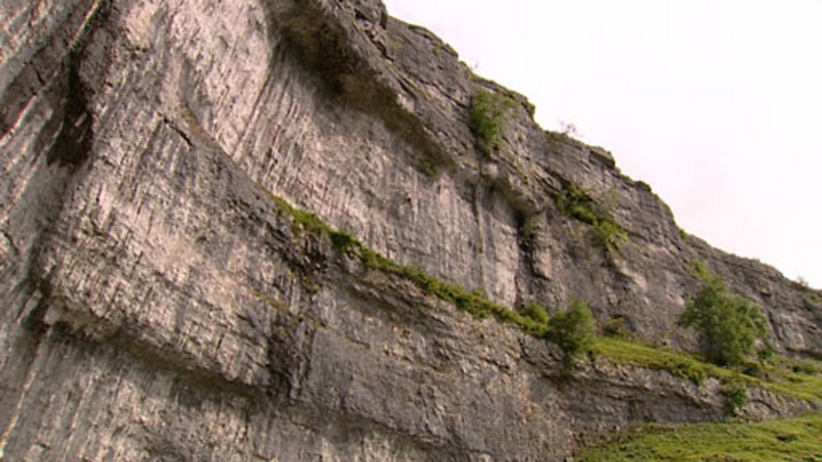 Gorges and dry valleys - Upland limestone: Video playlist - BBC Bitesize