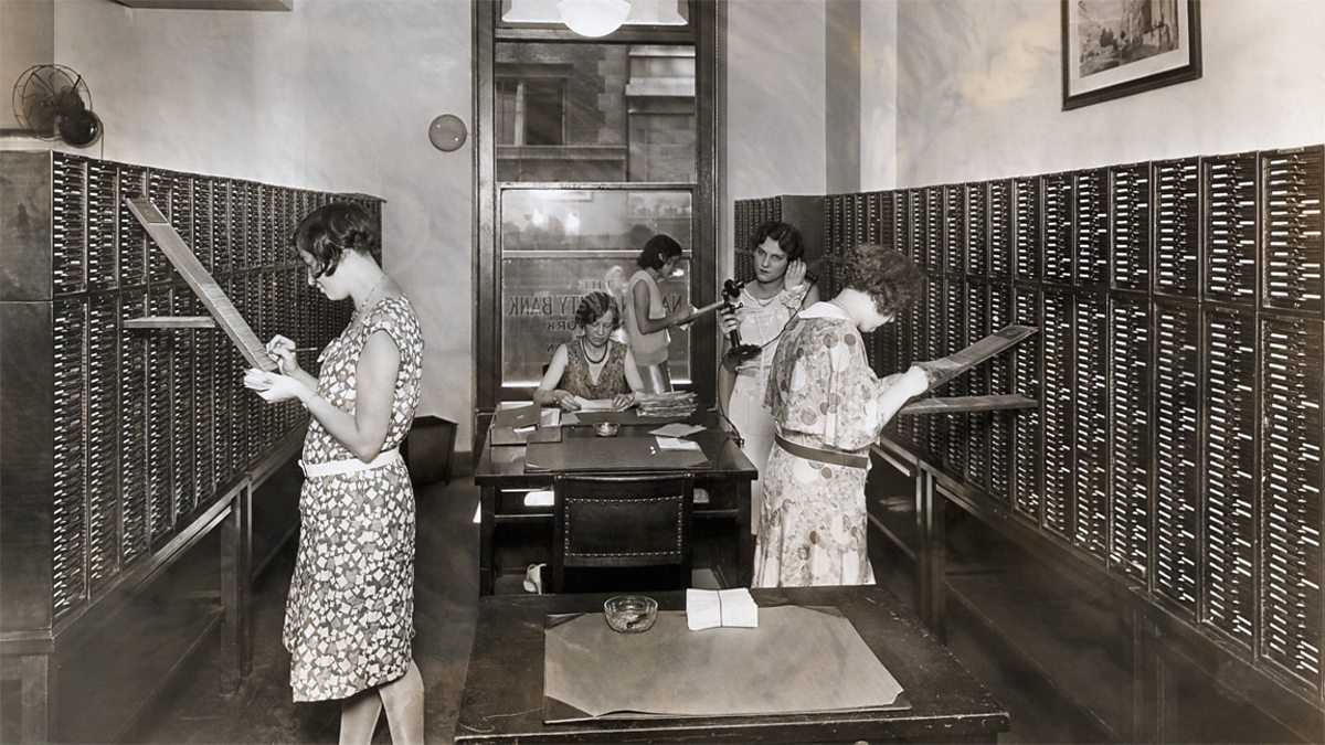 How did the lifestyle and status of women change? - Role of women ...