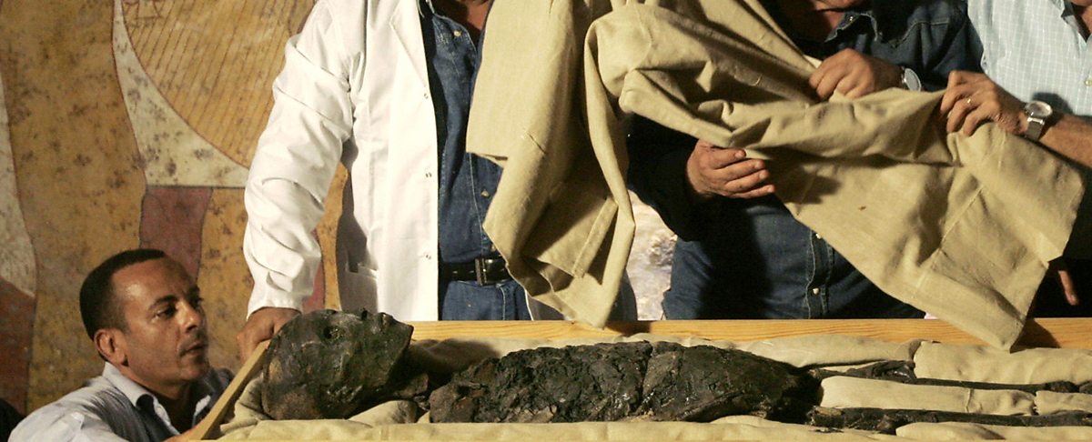 How do you solve the mystery of Tutankhamun's death? - BBC Teach