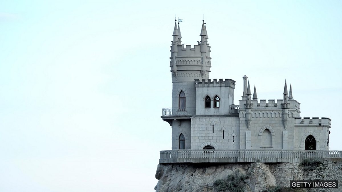 BBC Learning English - 今日短语 / To build castles in the air 白日做梦，空想
