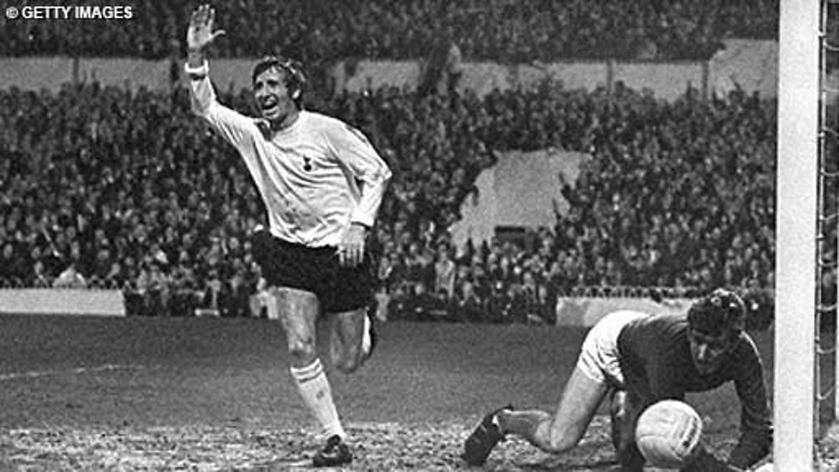 Football Legends - Cliff Jones - BBC Archive