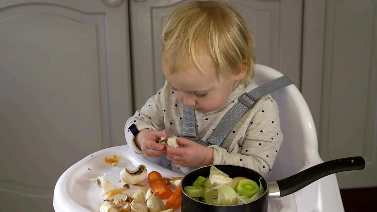 Follow your child's lead: Cooking with a toddler - BBC Tiny Happy People