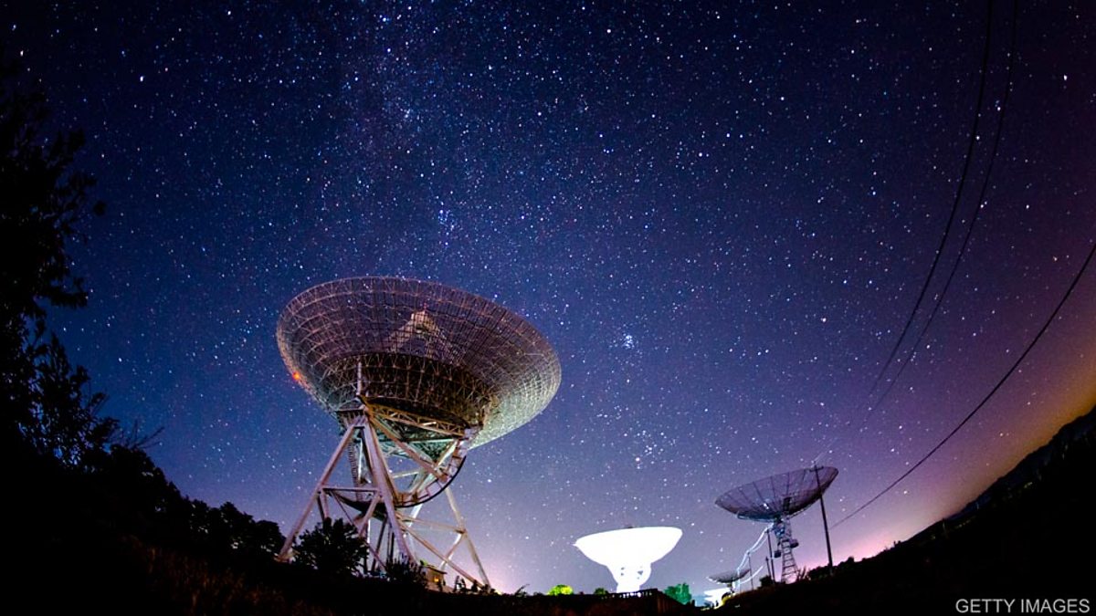 BBC Learning English - 媒体英语 / New star discovered 研究人员发现2000光年以外的巨型新恒星