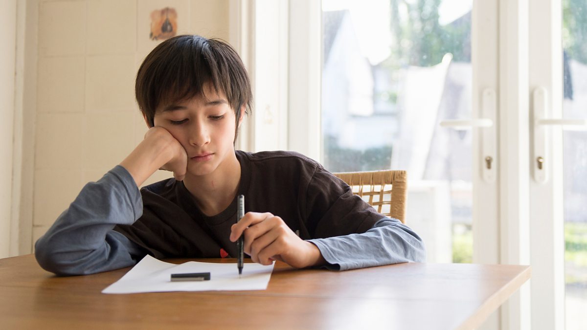 Four back to school worries and how parents ease them - BBC Bitesize