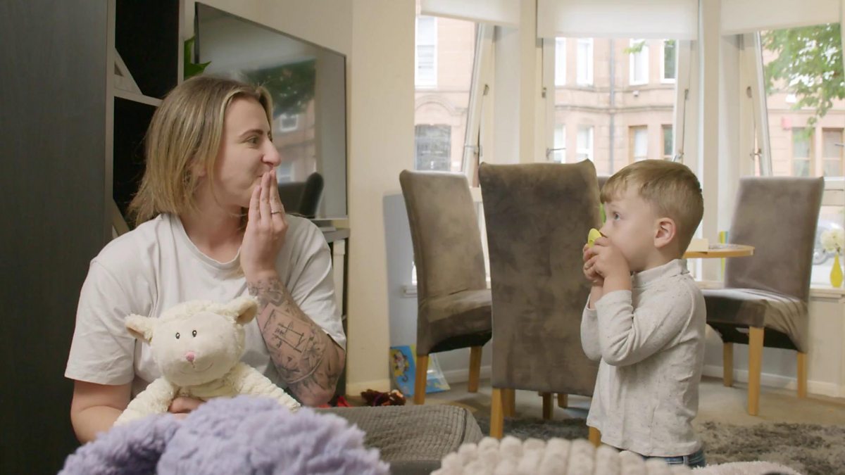 Talking about the past: Activity inspiration for 3-year-olds - BBC Tiny ...