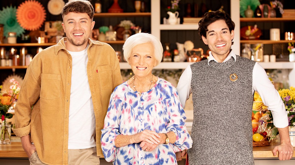 Mary Berry’s baking tips for absolute beginners - BBC Food