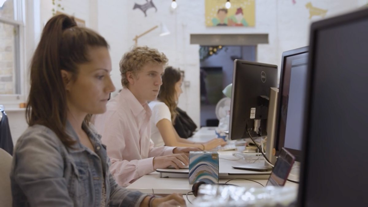 Marketing mix - Technology and business - Edexcel - GCSE Business ...