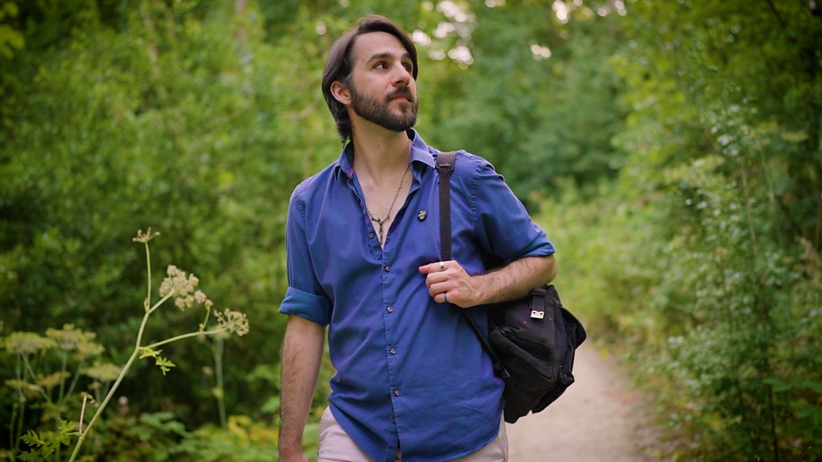 How to become a writer and translator: Taran’s story - BBC Bitesize