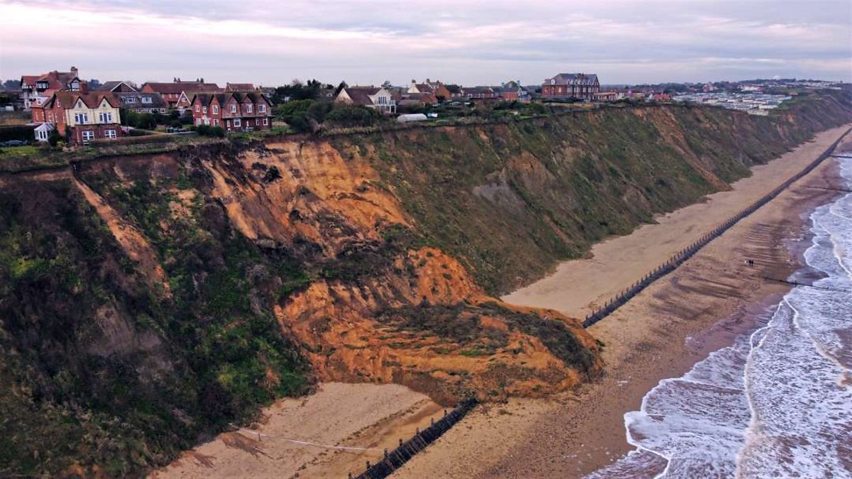 Increased vulnerability in the future - Vulnerable coastlines – WJEC ...