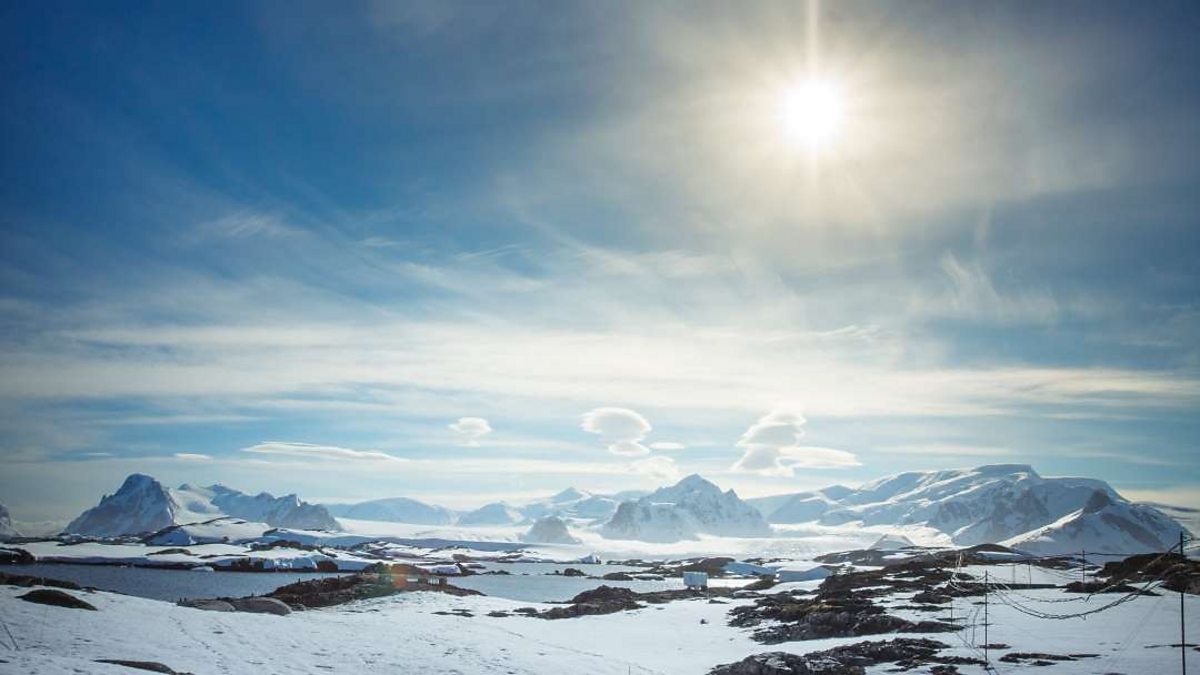 Insolation - Global heat budget - Higher Geography Revision - BBC Bitesize