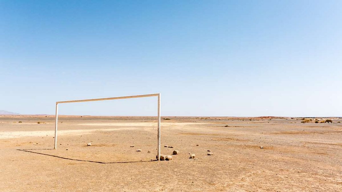 Bachgen yn y Môr gan Morris Gleitzman test questions - TGAU ...