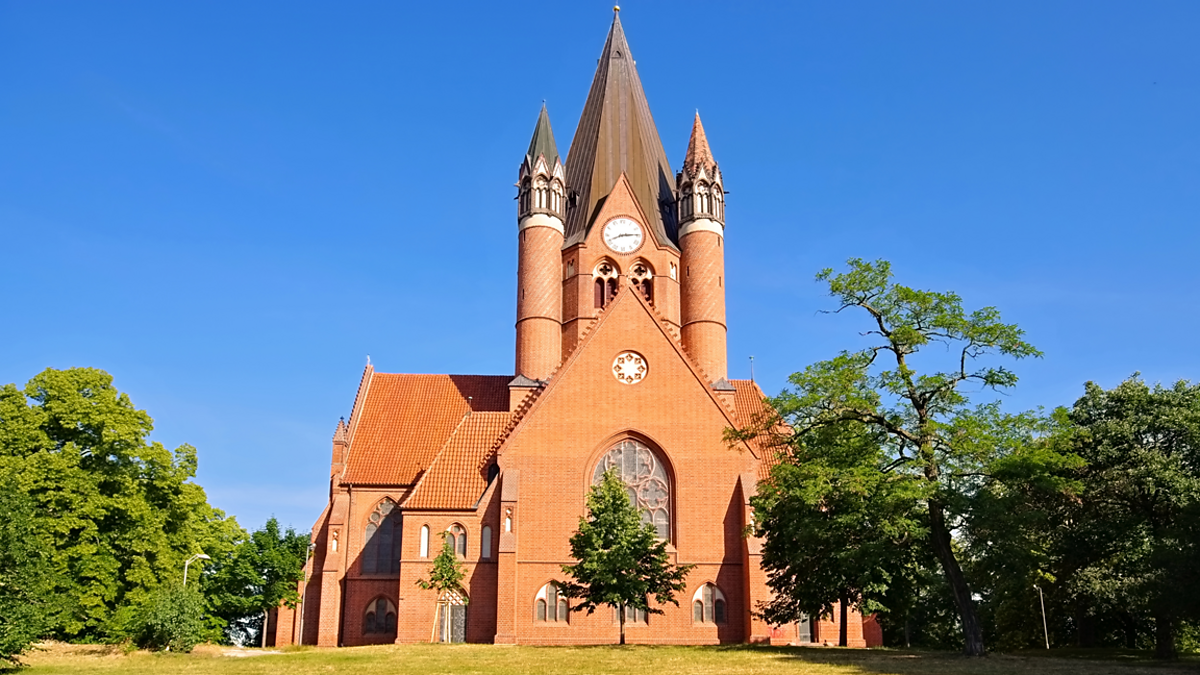 Buildings - Protestant Church buildings and furniture - CCEA - GCSE ...