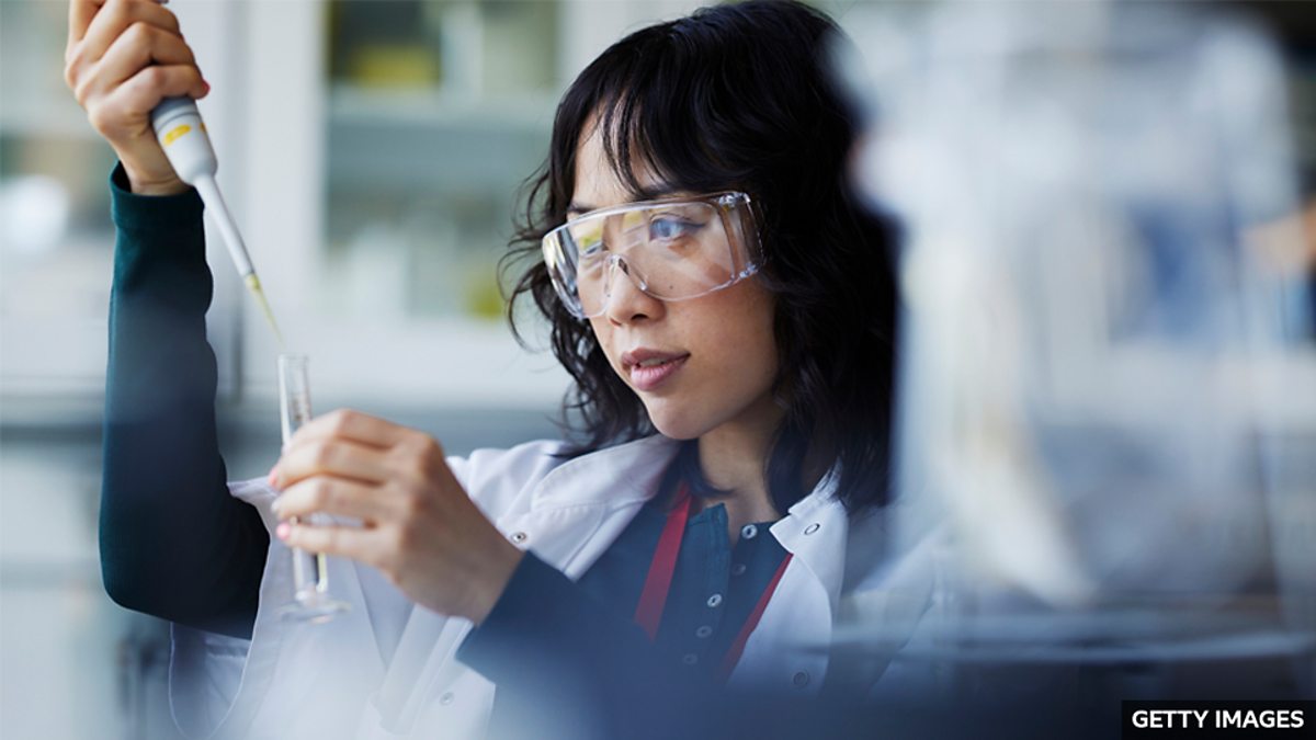 BBC Learning English - 媒体英语 / Scientists grow whole model of human ...