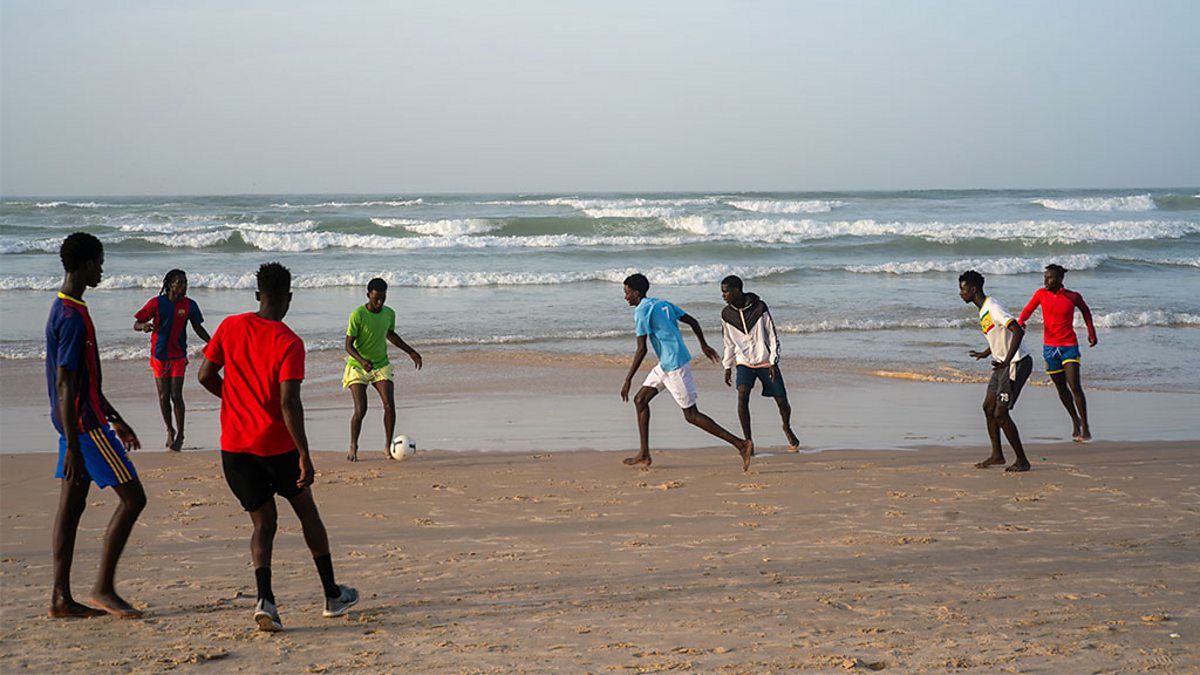 Gender and number agreement in French - BBC Bitesize