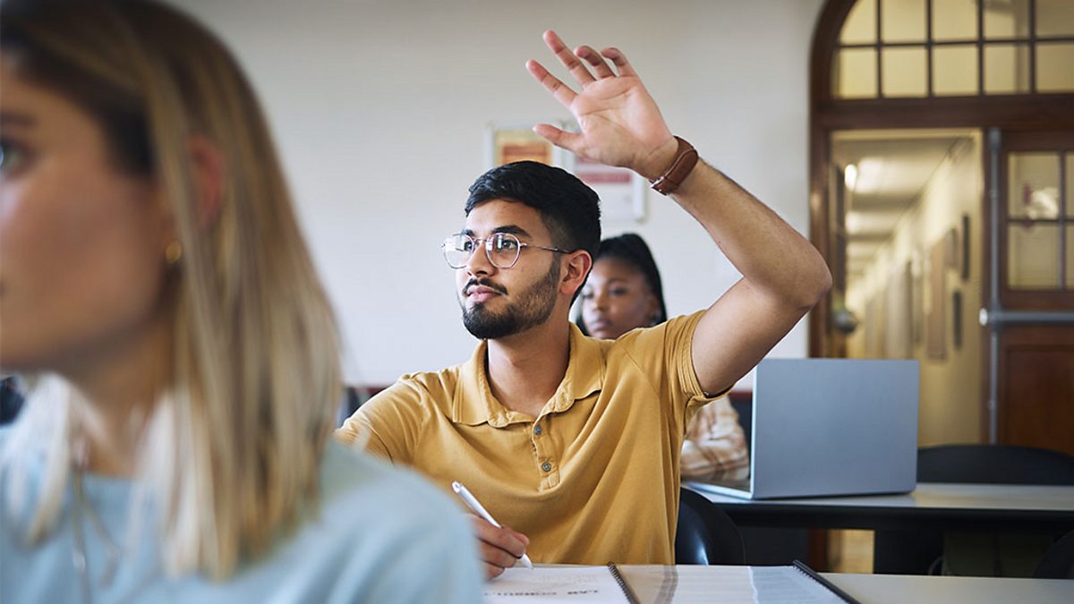 How to use interrogative adjectives in French - BBC Bitesize