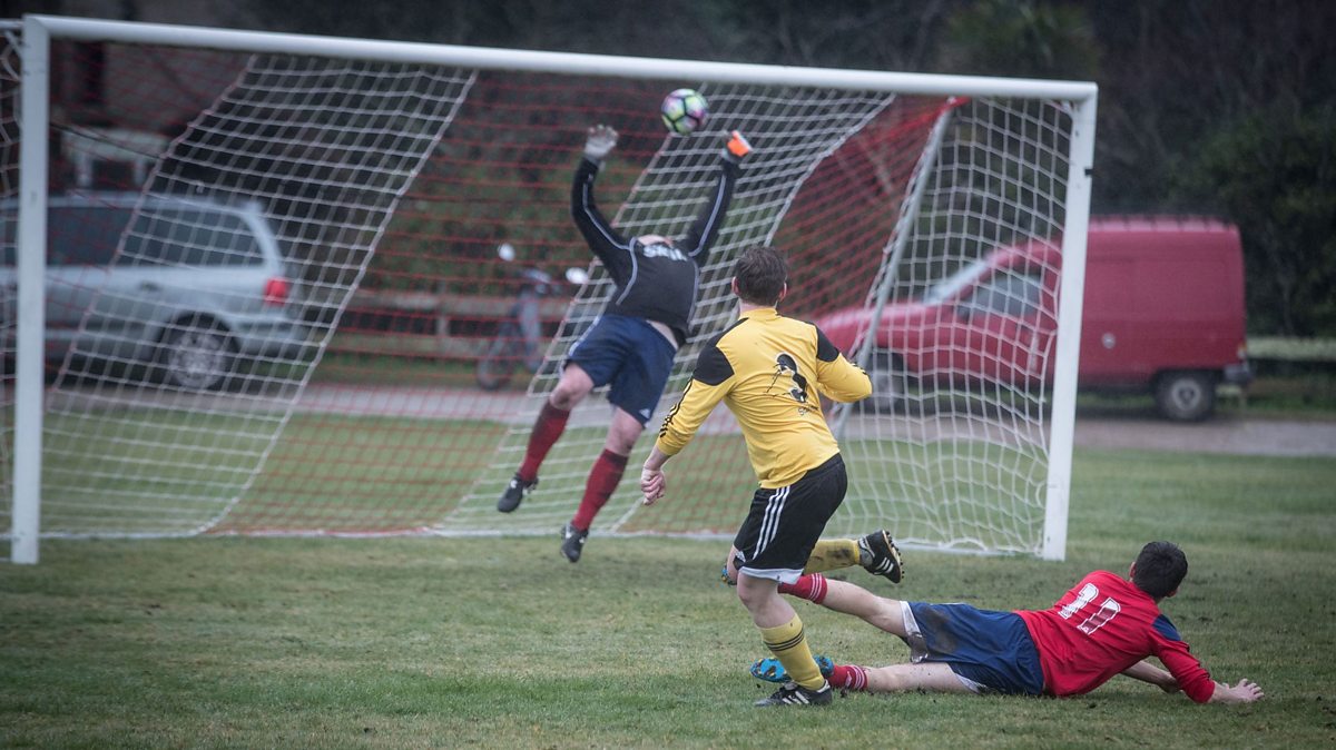 Can we play you every week? Exclusively two-team match-ups - BBC Bitesize