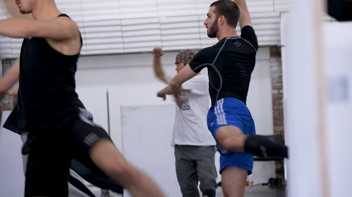 George-Murray Nightingale: Life as a male ballet dancer - BBC Bitesize