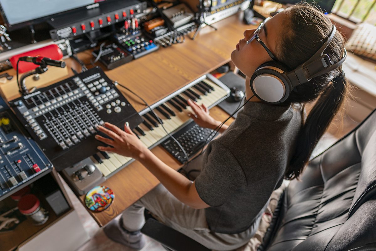 How to compose using other techniques - Music software - OCR - GCSE ...