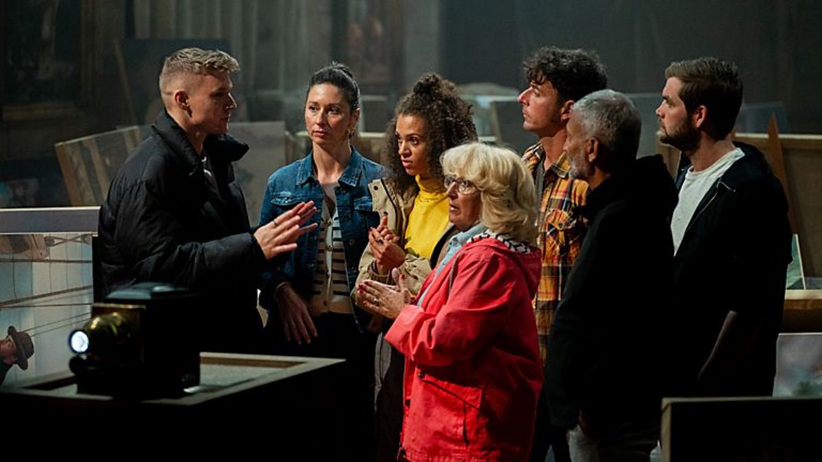 What life lessons can we learn from The Traitors? - BBC Bitesize