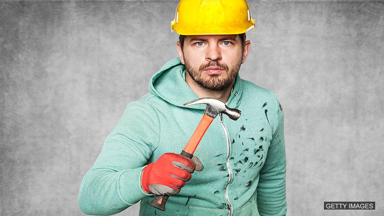 Hammer out a deal/agreement 敲定一笔交易、达成一项协议_英语学习_新东方在线