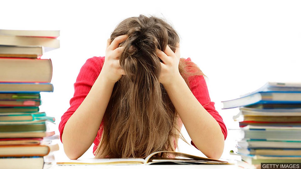 BBC Learning English - 今日短语 / Get your head down 集中全部精力；躺下睡觉