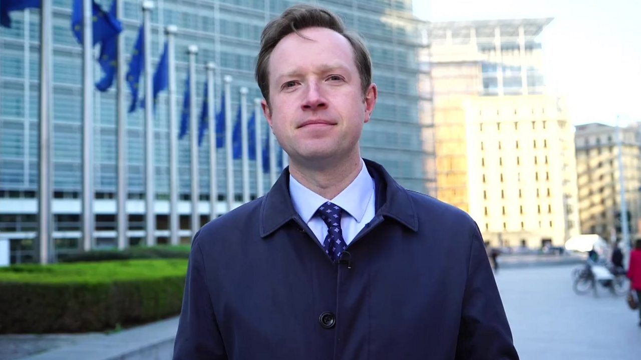 Gregory Preston on Flipboard | Julian Assange, World News, Media Industry