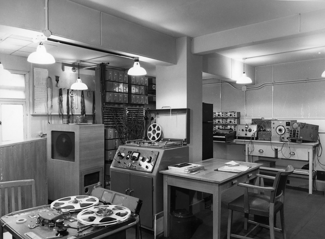 The Golden days of the BBC Radiophonic Workshop - Pumpkin FM - Old Time ...