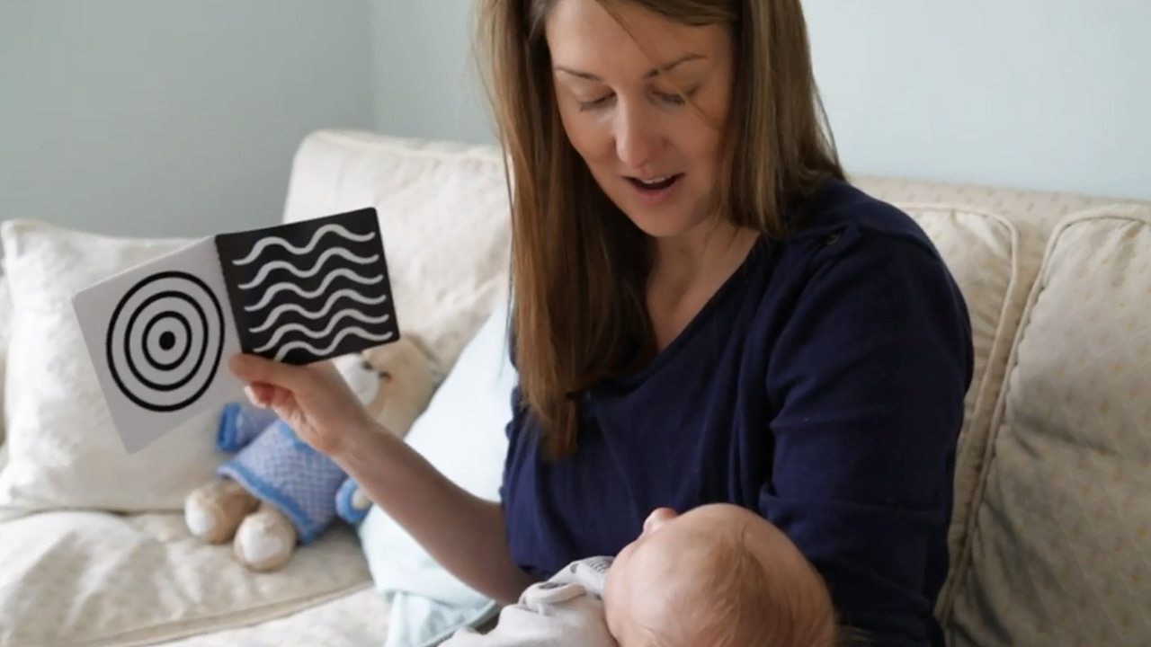 How to make the most of your Bookstart Newborn pack - BBC Tiny Happy People